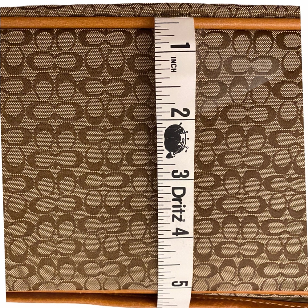 Coach Signature Print Classic Messenger Bag - Gem